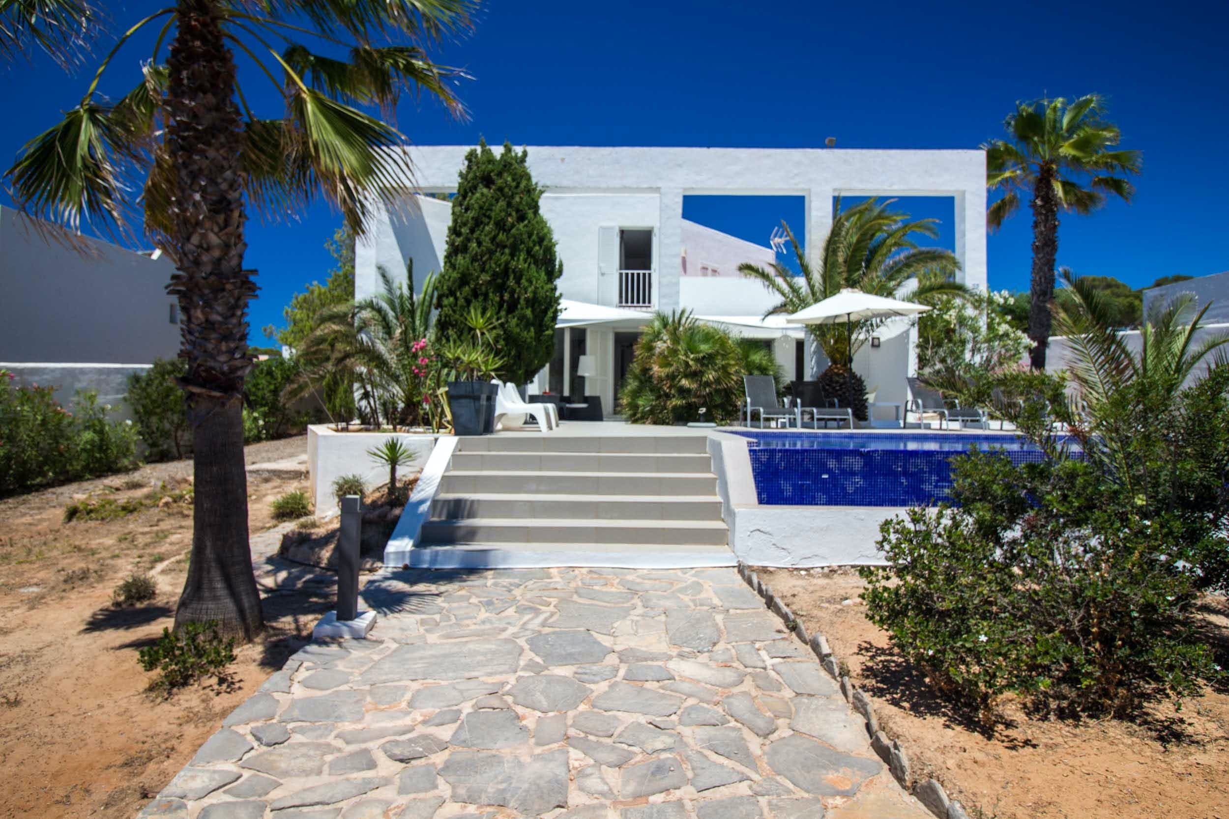 4-Bedroom Luxury Apartment With Seaview And Pool, Cala Vedella